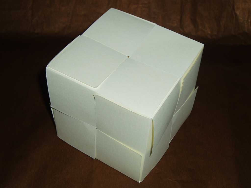 One Fold Modular Cube by Gadi Vishne